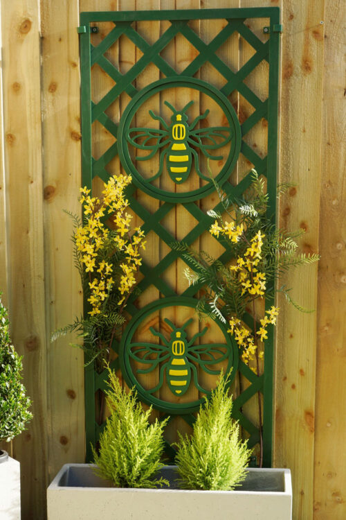 Bee – Derbyshire Polymers